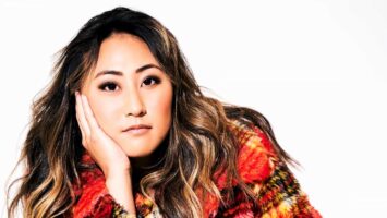 Lizzy Capri tells us why TEAMWORK makes the DREAM WORK - Creator Handbook