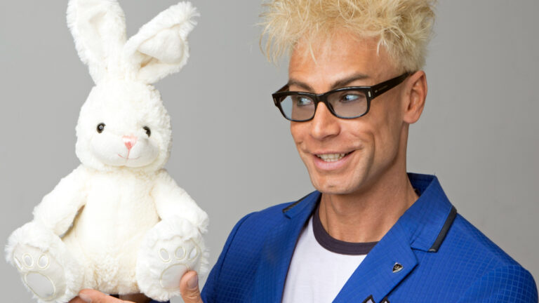 Keeping the magic going: An interview with Murray the Magician ...