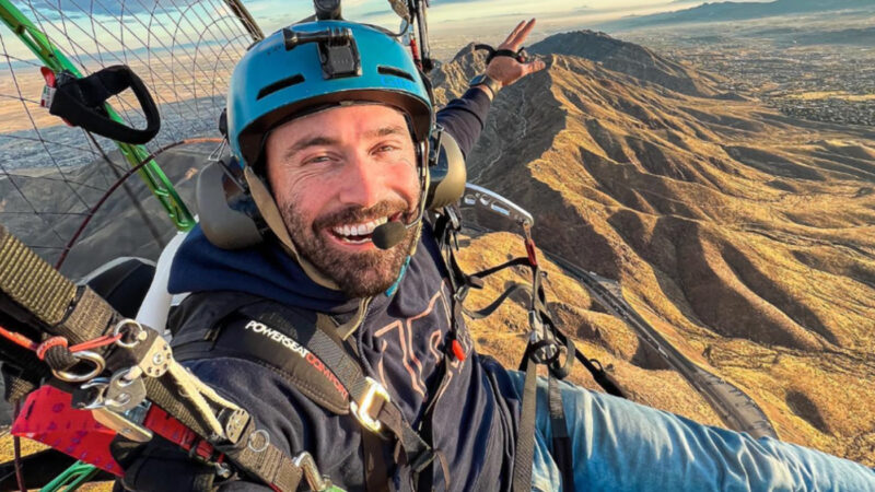 YouTuber and paramotor pilot Anthony Vella falls 85 ft during video ...